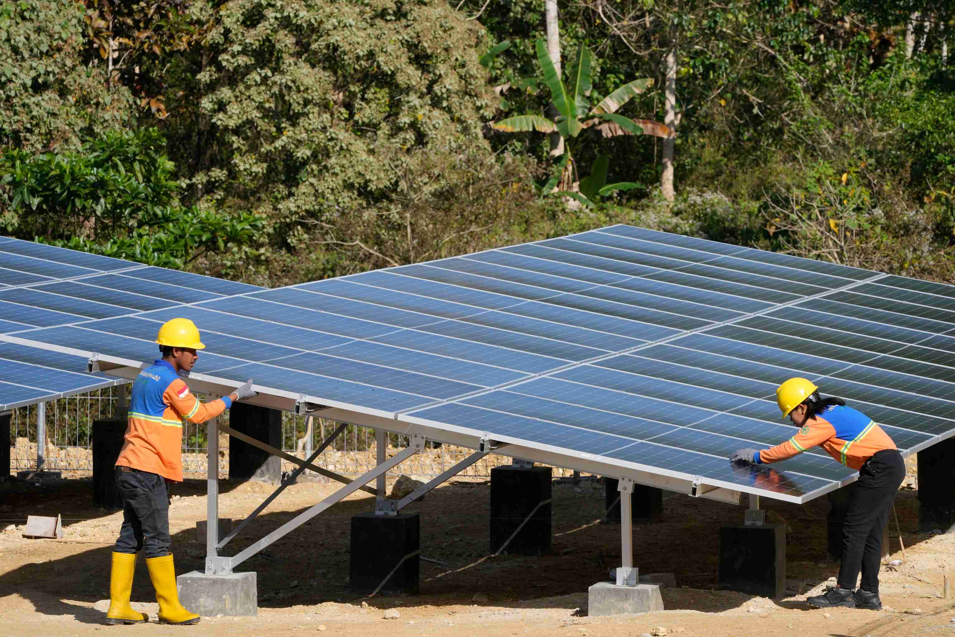 Community-Owned Solar Grid Brings Electricity and Employment ...
